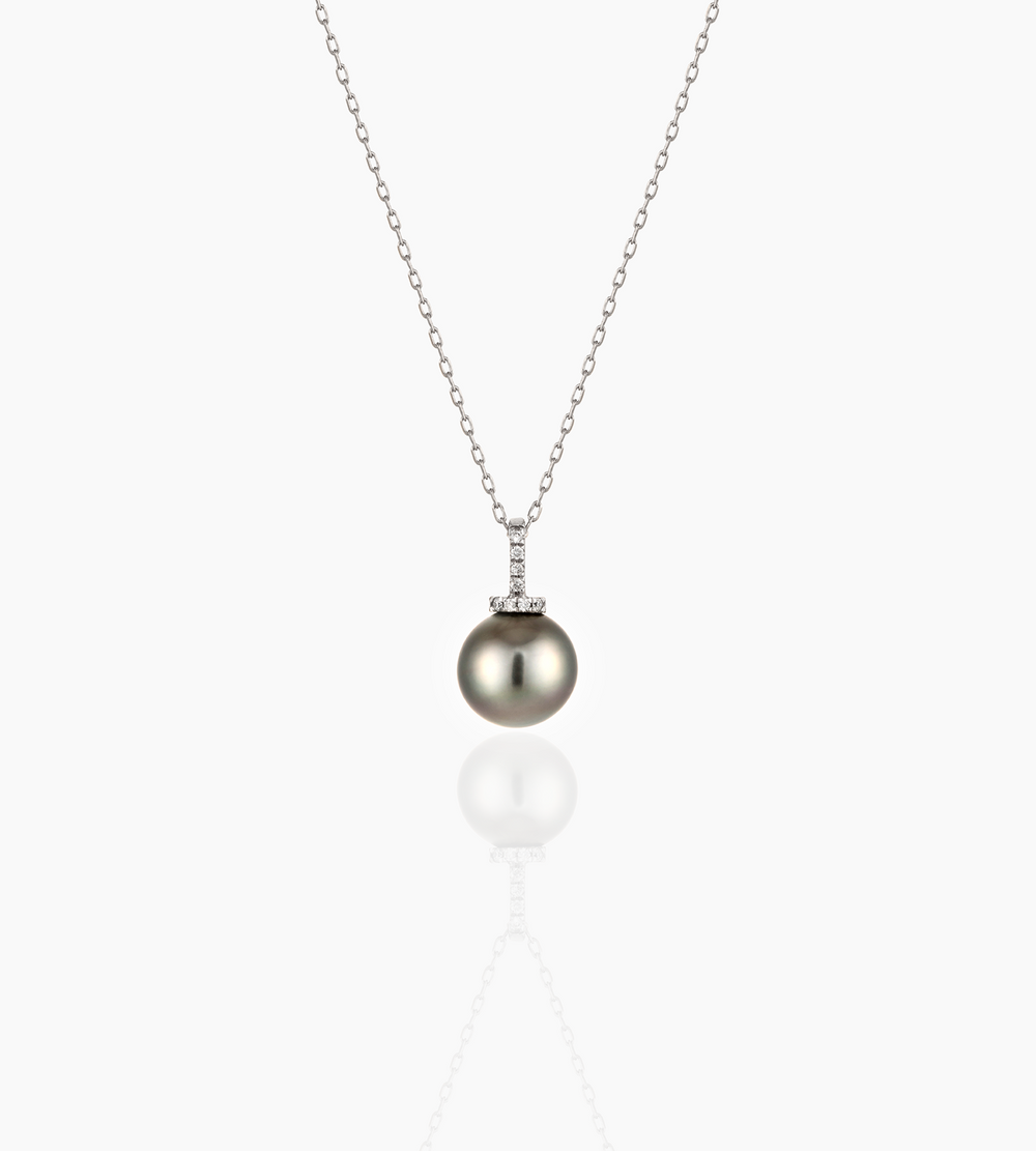 Elegant Pearl & 18K Gold Pendants – Timeless Jewelry by Gingiberi